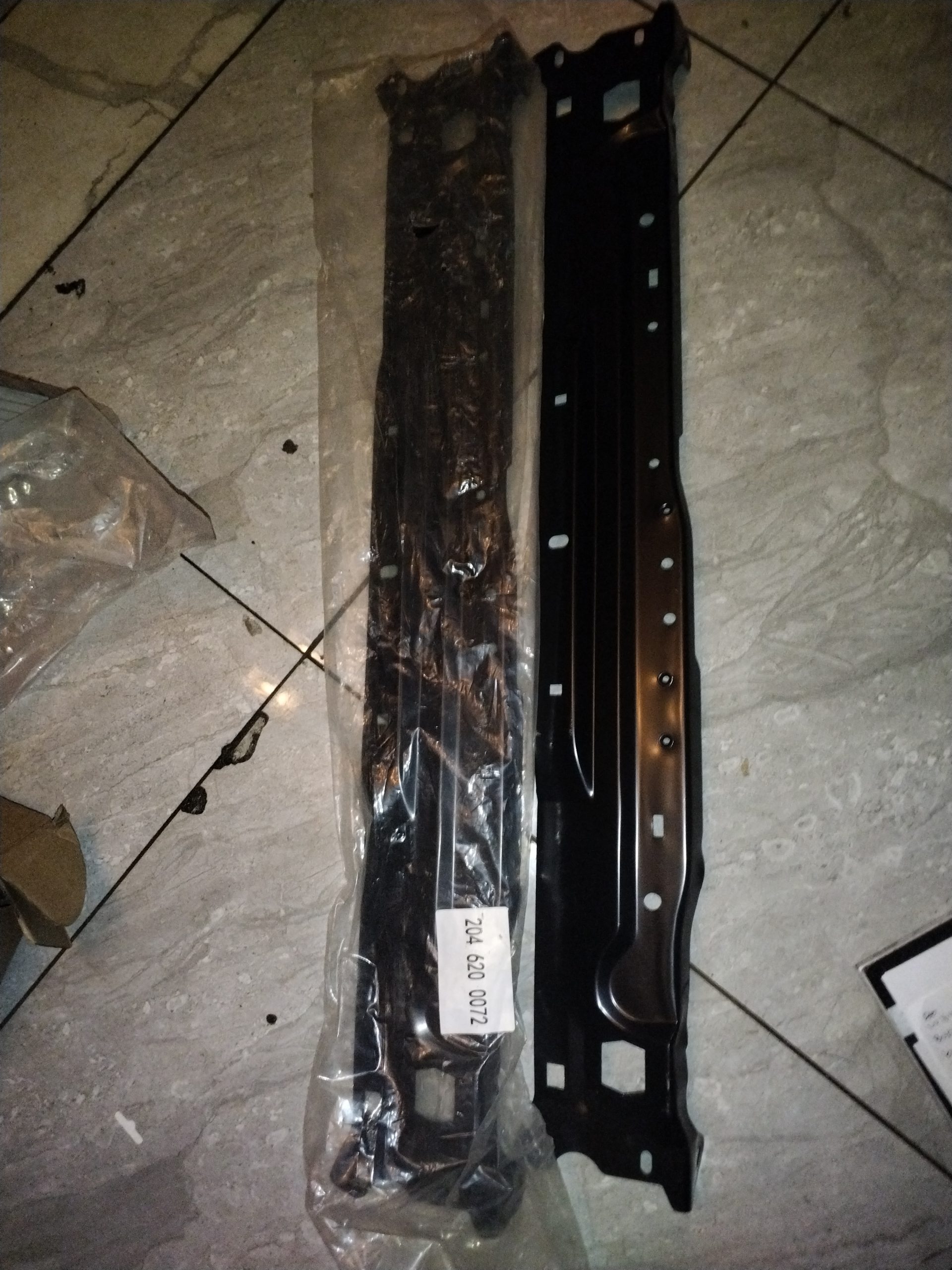 Radiator Support Tie Bar w204 – A2046200072 new - PMP